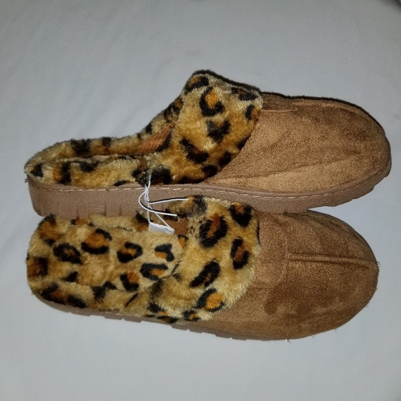 Shoes | Womens Leopard Print Slippers | Poshmark